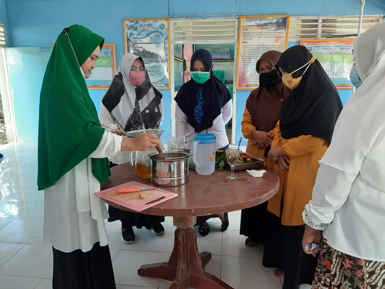 Promotif Preventif Melalui Kesehatan Tradisional Perlu Diupayakan Terus ...