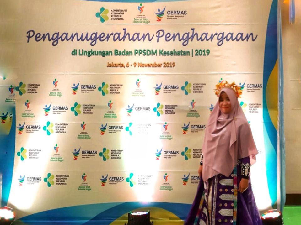 Sendal Jepit, Darah Merah, Pahlawan Puskesmas, dan Resep Anti Loyo ...